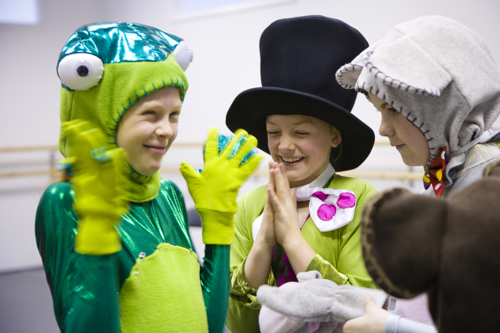 SLDS RH-005 - South London Dance School